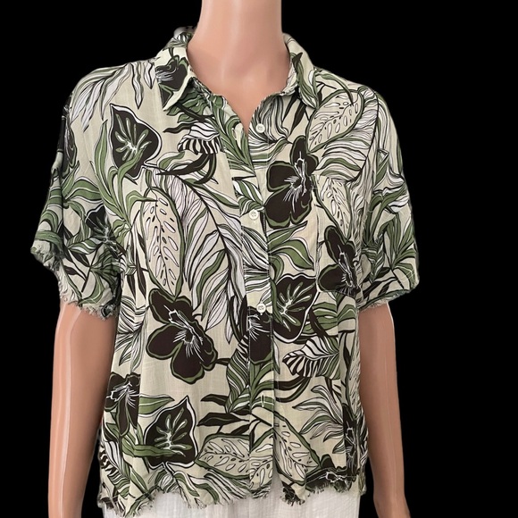 Philosophy | Tops | Philosophy Tropical Button Up Shirt Size Medium New ...